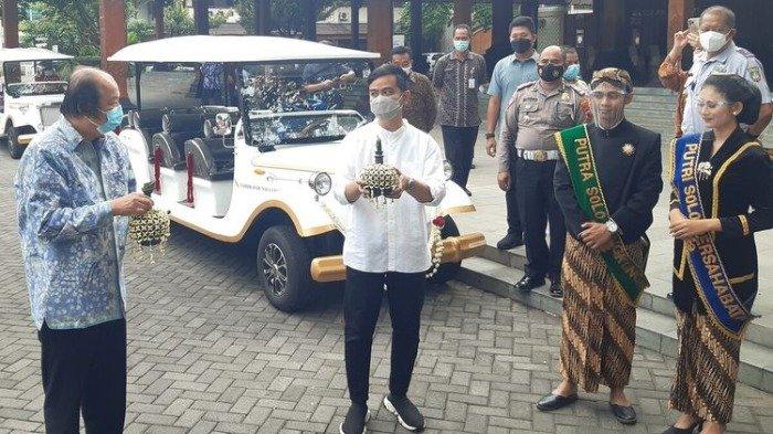 Kota Solo Sediakan 8 Mobil Listrik Wisata, Cek Harga Tiket dan Rute ...