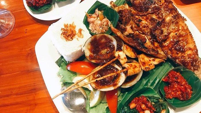 6 Tempat Makan di Denpasar yang Menjual Makanan Khas Bali - Tribun Travel