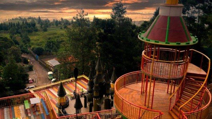 15 Tempat Wisata Alam di Bogor untuk Liburan Akhir Pekan, dari Telaga ...