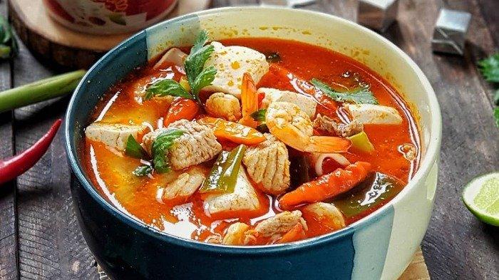 Tips Membuat Tom Yam ala Restoran, Hidangan Sup Khas Thailand yang ...