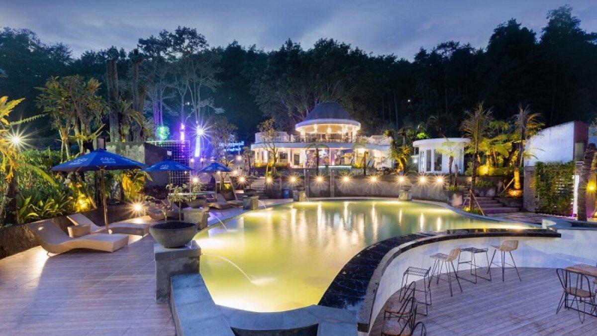 Harga Tiket Masuk Songgoriti Hot Springs, Pemandian Air Panas di Batu ...