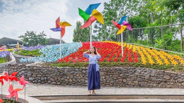 Berbagai Spot Foto Instagramable di Cimory Dairyland Prigen yang Jadi ...