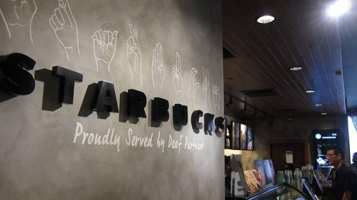 Starbucks Malaysia - Ini Lho, Gerai Kopi Pertama di Dunia yang Punya ...