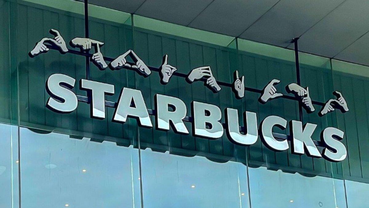 Starbucks Buka Gerai Signing Store Pertamanya di Indonesia, Beri ...