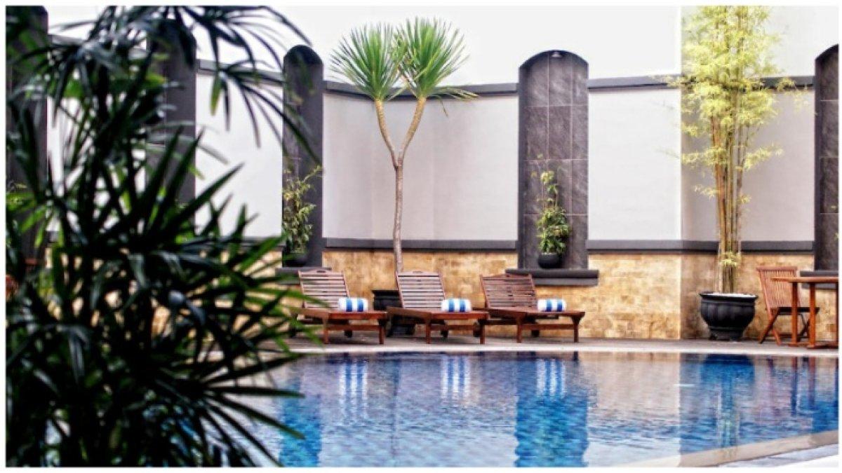 5 Hotel Murah di Samarinda yang Ada Kolam Renangnya, Cek Fasilitas ...