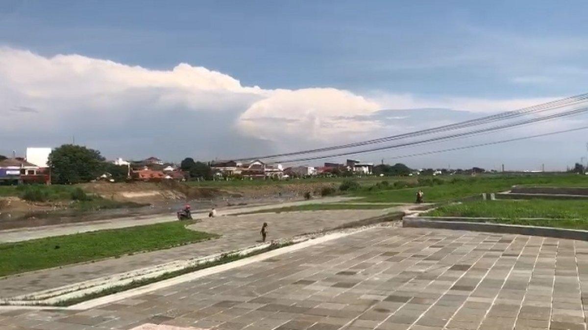 Taman Sungai Banjir Kanal Timur Semarang, Tempat Nongkrong Asyik untuk ...