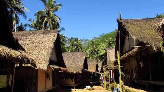 Serasi dengan Alam, Ini 7 Tradisi Suku Baduy yang Perlu Traveler Tahu ...