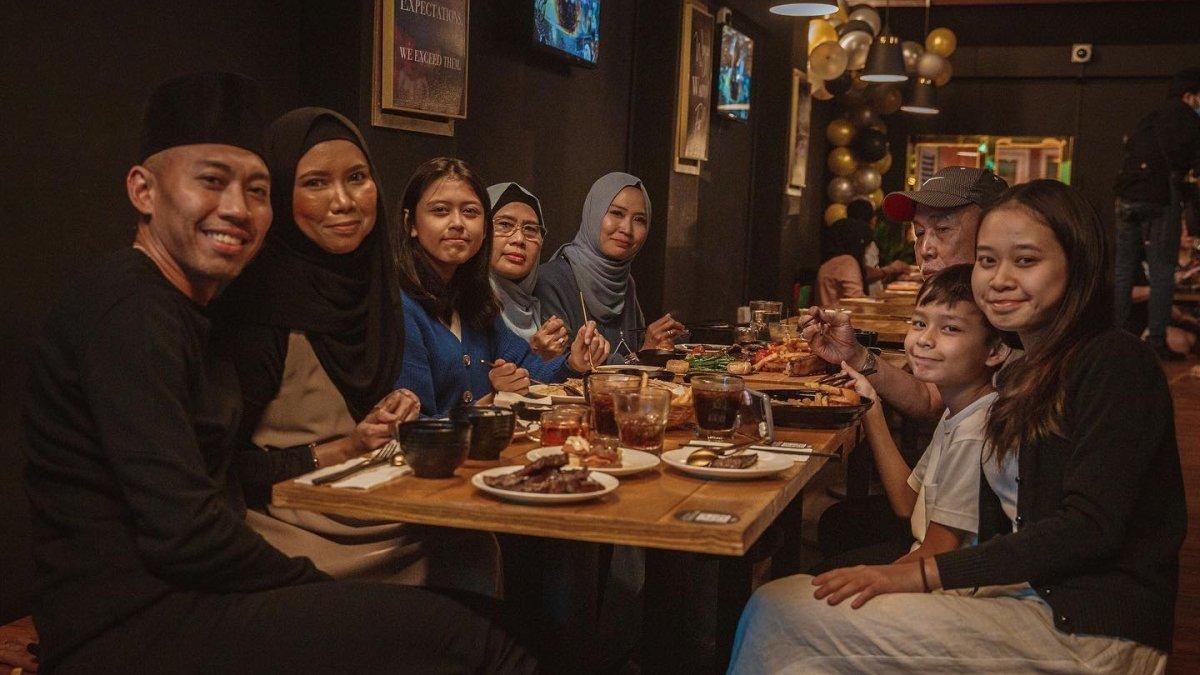 7 Restoran Halal di Singapura, Cobain Lezatnya Barramundi Truffle Porcini dari The Malayan ...