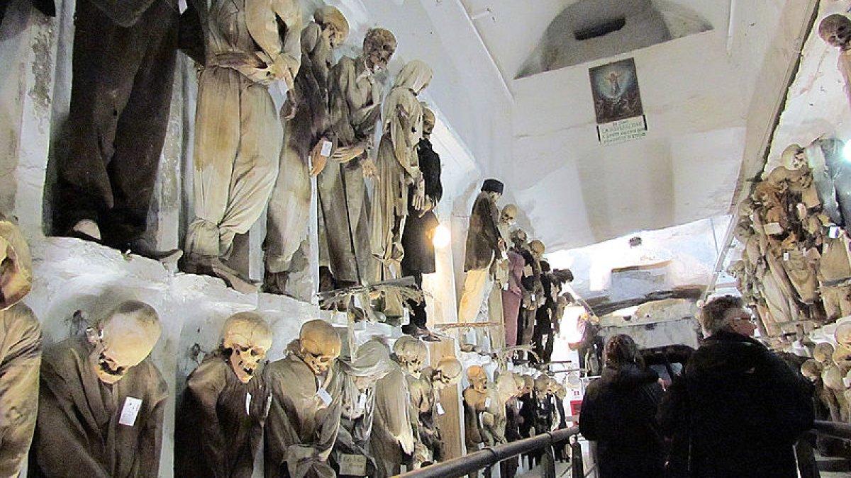 10 Catacombs dan Ossuarium Paling Populer di Dunia, Tempat Ribuan ...