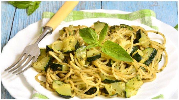 Resep Mudah Zucchini Pasta untuk Sahur, Cuma Butuh Waktu 10 Menit ...