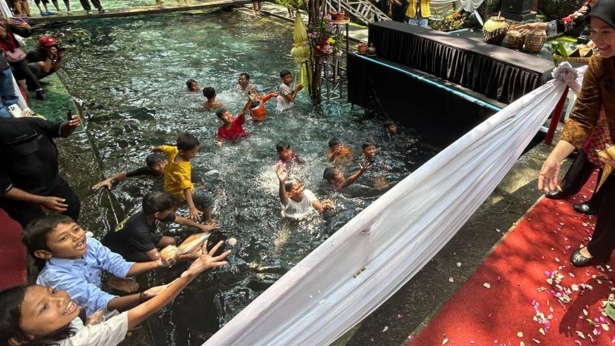 Tradisi Padusan yang Digelar Pemkab di OMAC Klaten, Ada Kirab Kendi ...