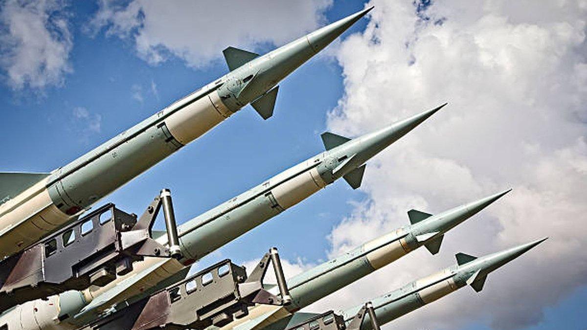 Kecepatan Rudal Iran: Sejjil, Khorramshahr, Fattah, hingga Kheibar ...