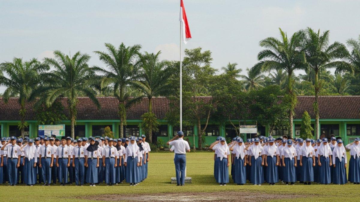 Cara Daftar Ulang SPMB Jabar 2025 Secara Online dan Offline, Siapkan Dokumen Persyaratannya ...
