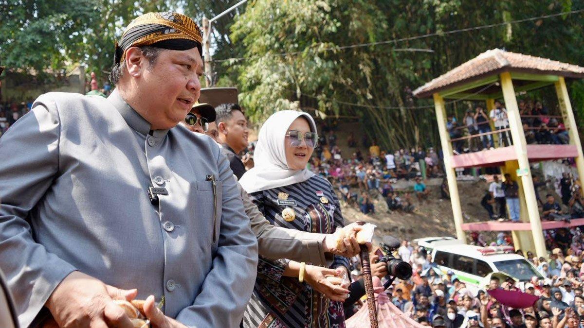 Tradisi Yaa Qowiyyu Klaten Diikuti Menko Airlangga dan Bupati Klaten ...