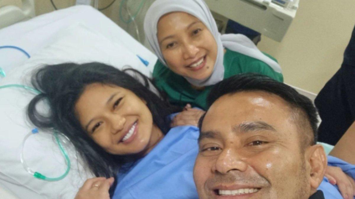 5 Potret Duma Riris Lahirkan Anak Ketiga, Jenis Kelamin Laki-laki ...