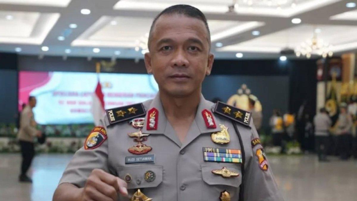 Daftar Lengkap Mutasi 49 Perwira Polri April 2025, Termasuk Irjen Rudi Setiawan Jadi Kapolda ...