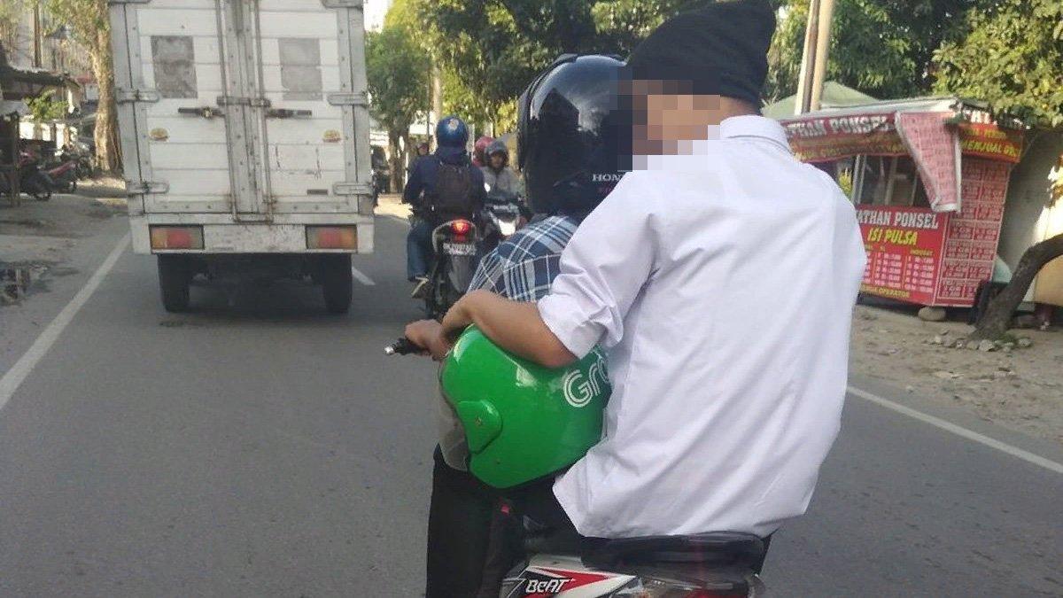 Driver Ojol Minta Pelanggan Pakai Helm, Penumpang Menolak & Merasa Dipaksa, Berujung Beri ...