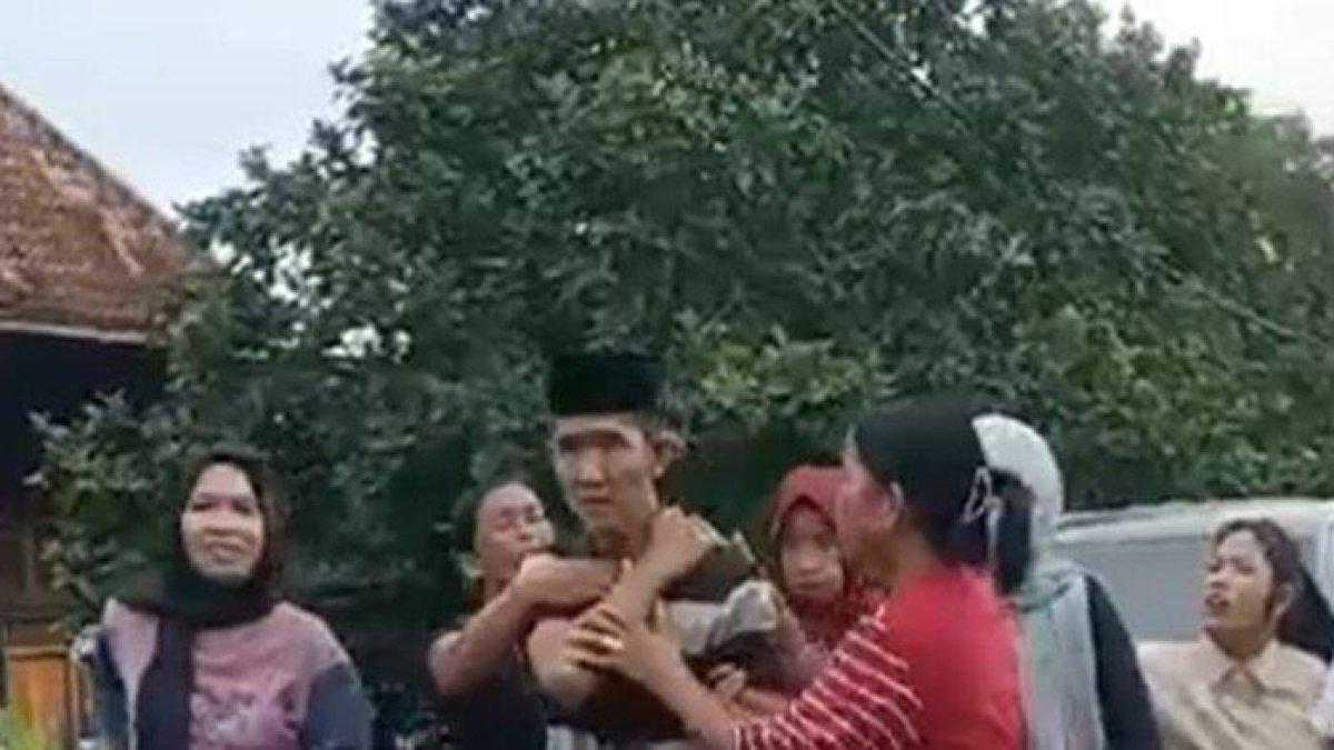 Sosok Mamat Kades Ulak Segelung Ogan Ilir, Ditusuk saat Pesta Ultah ...