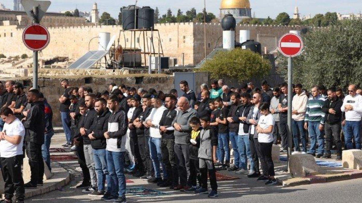 SEPI Masjid Al-Aqsa saat Salat Jumat, Kondisi Kosong Melompong, Hanya 3 ...