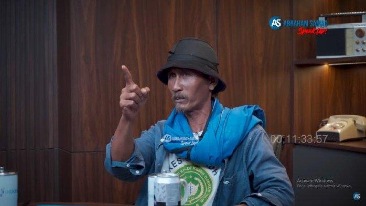 Sosok Kholid, Nelayan Korban Pagar Laut Tangerang yang Berwawasan Luas ...