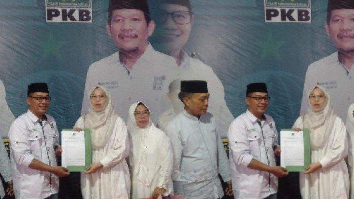 Sosok Kanita Kahfi, Resmi Maju Cabup Bantaeng di Pilkada 2024, Daftar ... Sosok Kanita Kahfi, Resmi Maju Cabup Bantaeng di Pilkada 2024, Daftar ...