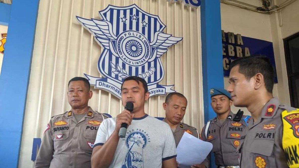 INNALILLAHI Truk Tangki Tabrak Penonton Karnaval di Mojokerto, 2 Tewas, Sopir Sedih: Saya Minta ...