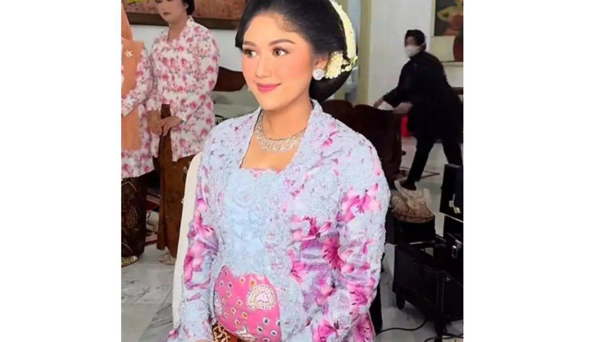 7 Potret Erina Gudono Gelar 7 Bulanan Kehamilan di Istana Negara, Aura ...
