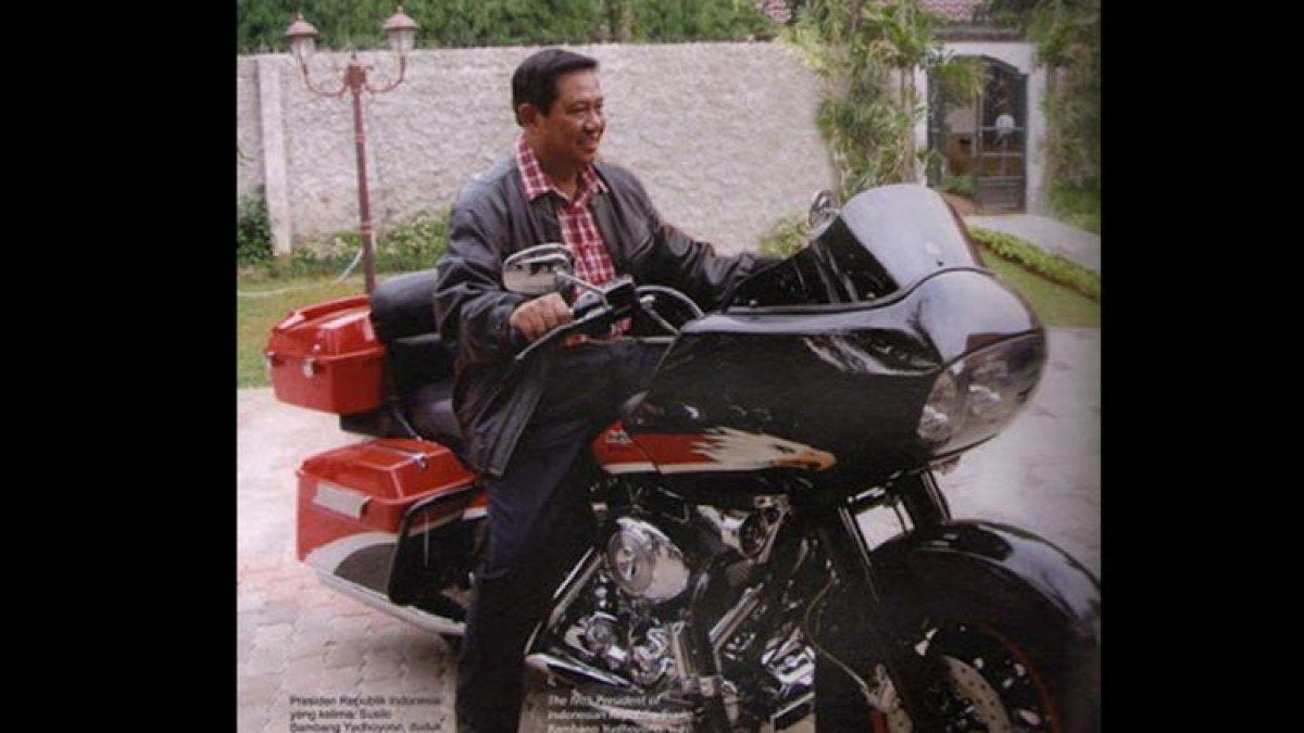 Potret Presiden Soeharto hingga Jokowi Berpose dengan Motor Kesayangan ...