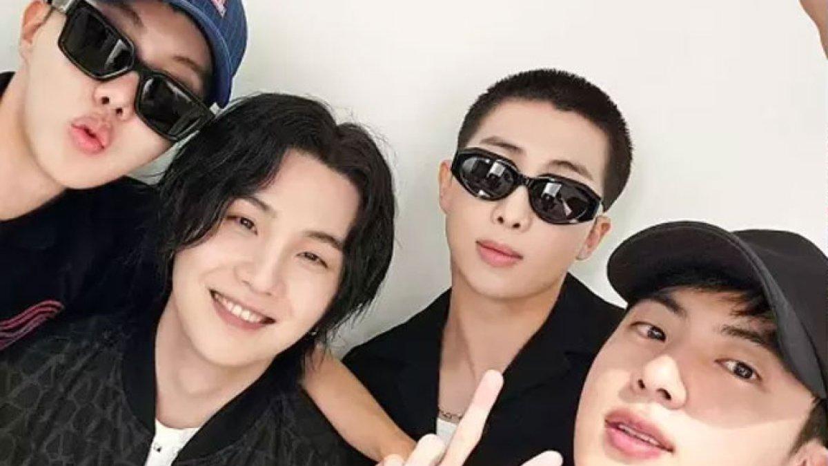 Kode Rm Bts Bahasan Soal Rambut And Kebiasaan Ini Bikin Army Curiga Bakal Wamil Bareng Suga