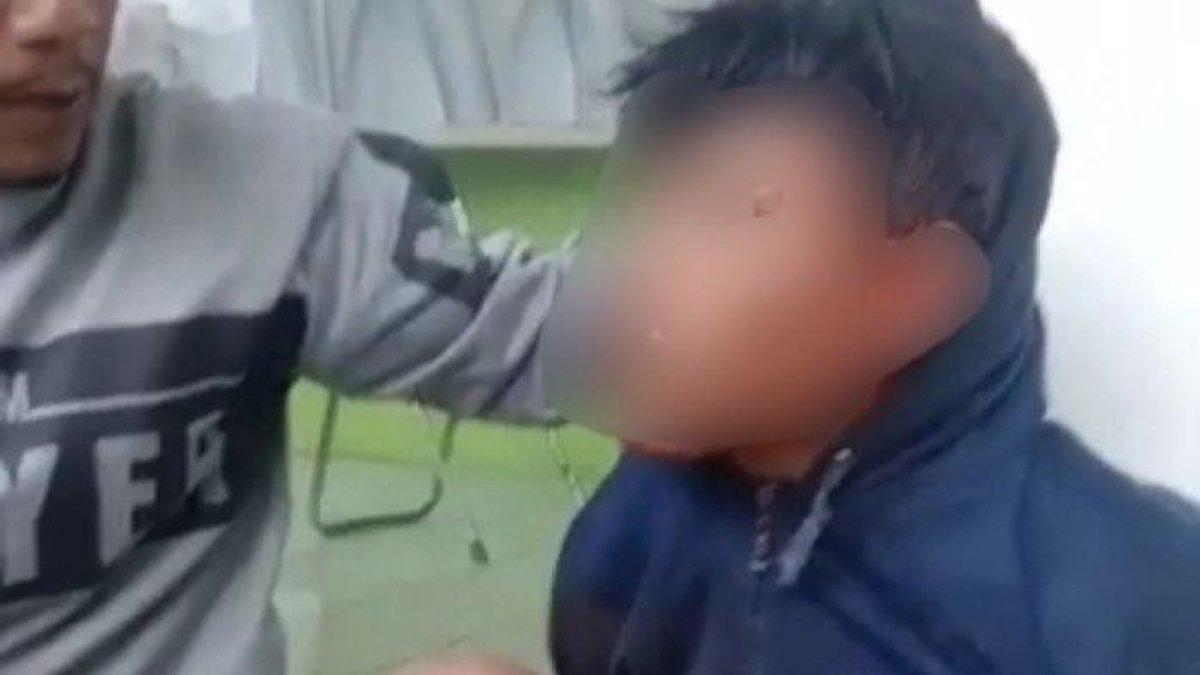 Warga Teriak Maling, Pria di Bogor Diamuk Massa Ketahuan Curi Motor ... Warga Teriak Maling, Pria di Bogor Diamuk Massa Ketahuan Curi Motor ...