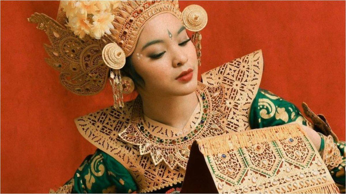 Jarang Tersorot Kamera, Wisudawati Cantik Ini Ternyata Cicit Soekarno ...