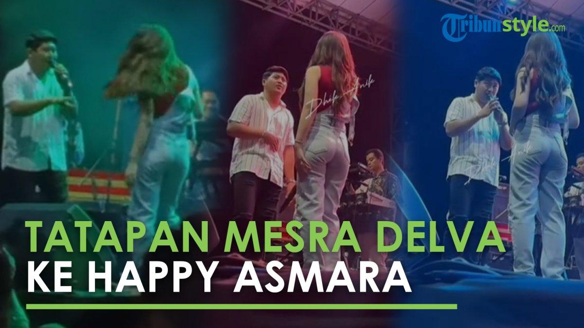 Duet Anti gagal, Tatapan Mesra Delva Irawan ke Happy Asmara saat Nyanyi ...