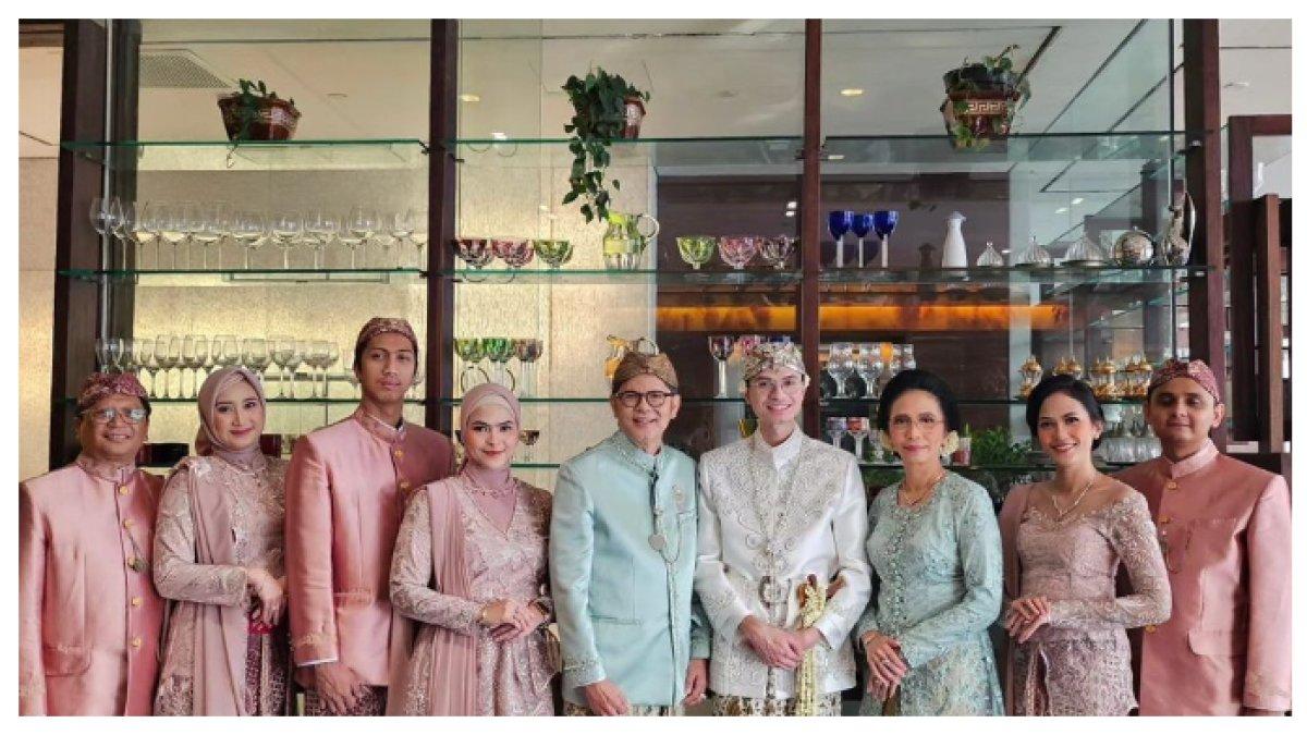 7 Foto Bahagia Pernikahan Dhitya Anak Dokter Boyke, Reza Damayanti ...