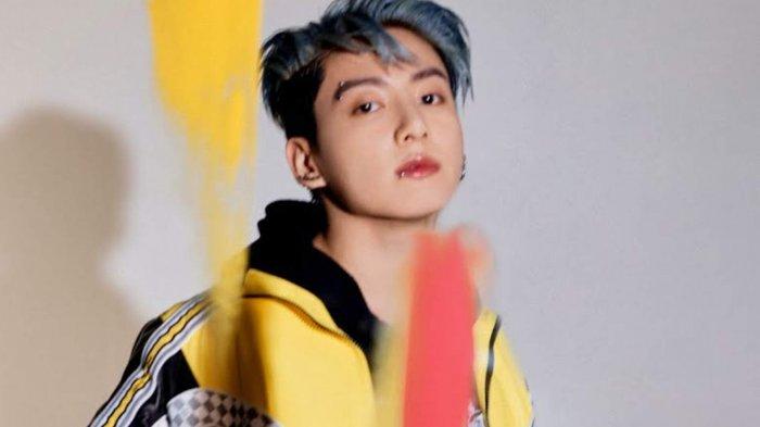 Penampilan Baru, Ciri Khas Jungkook BTS yang Memukau Malah Hilang? ARMY ... Penampilan Baru, Ciri Khas Jungkook BTS yang Memukau Malah Hilang? ARMY ...