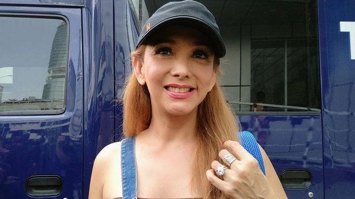 Dulu Heboh Ribut dengan Anak, Fatma Farida Ibu Kandung Kiki Fatmala ...