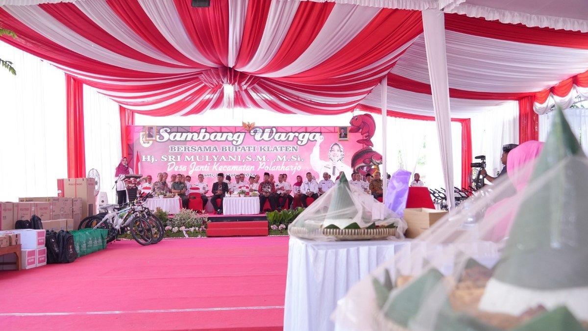 Tuntas! Bupati Sri Mulyani Selesaikan Program Sambang Warga Tahun 2024 ...