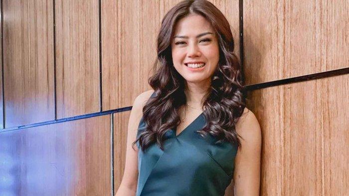 SIAPA Nita Gunawan? Selebgram Cantik Mirip Agnes Monica, Awali Karier ...