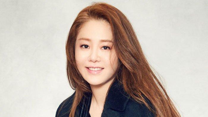 Profil Go Hyun Jung Pemain Drakor Mask Girl, Runner Up Miss Korea 1989 ... Profil Go Hyun Jung Pemain Drakor Mask Girl, Runner Up Miss Korea 1989 ...