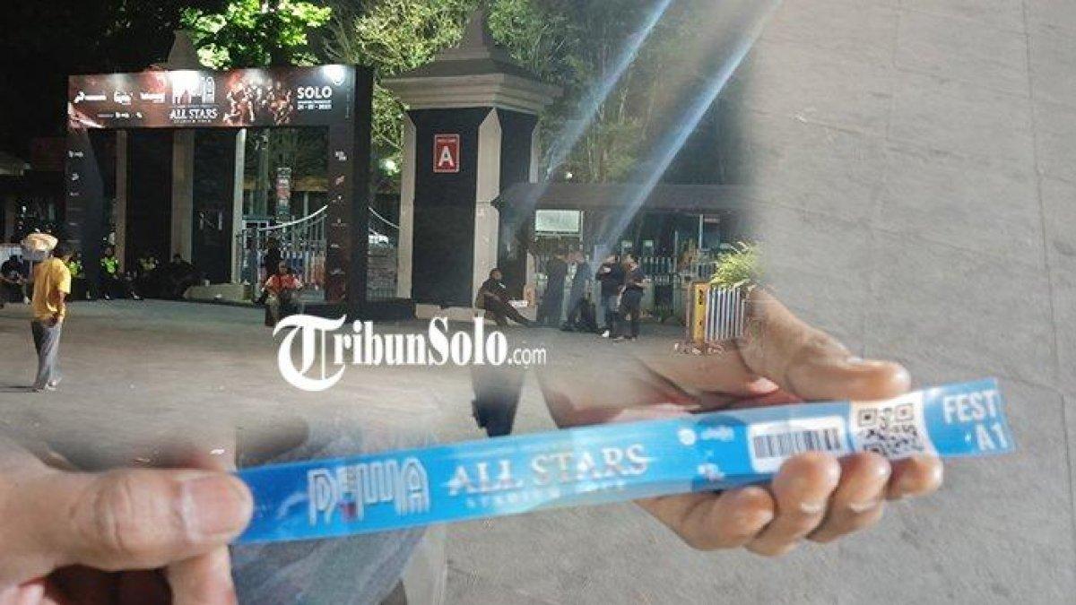 CERITA Konser Dewa 19 di Solo, Iriana Jokowi Jadi Tamu Spesial, Calo ...