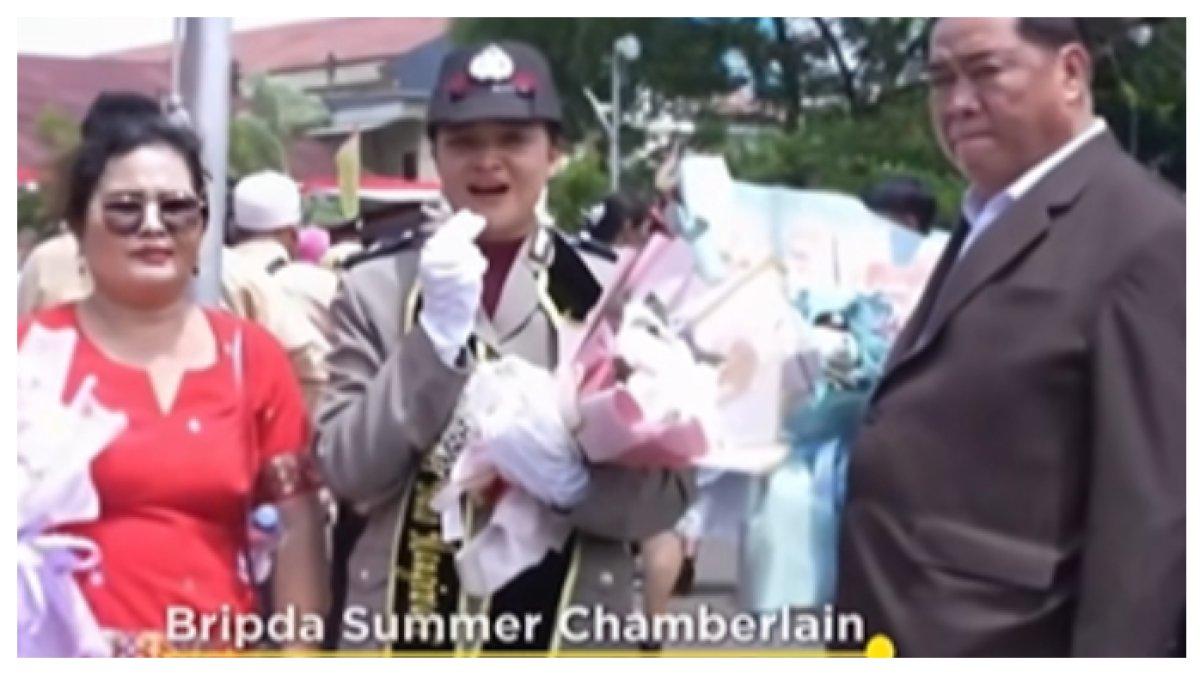 Sosok Summer Bulo Mangiwa, Mantan Artis Berwajah Bule Baru Saja ...