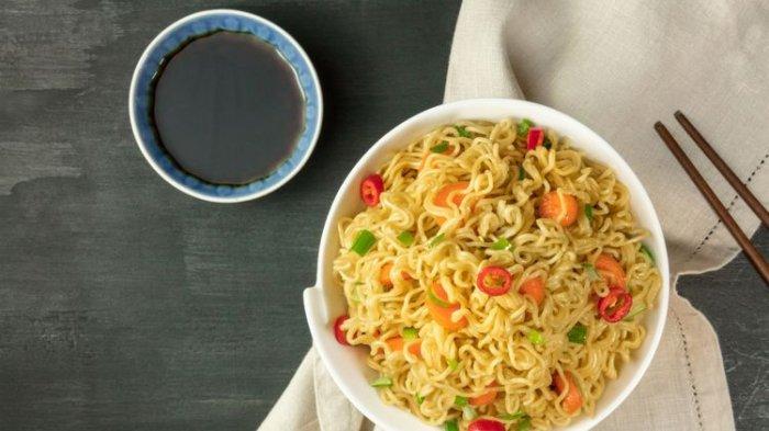 Bolehkan Bumil Makan Mie Instan? Ini Tips Aman Konsumsi Mie Instan ... Bolehkan Bumil Makan Mie Instan? Ini Tips Aman Konsumsi Mie Instan ...
