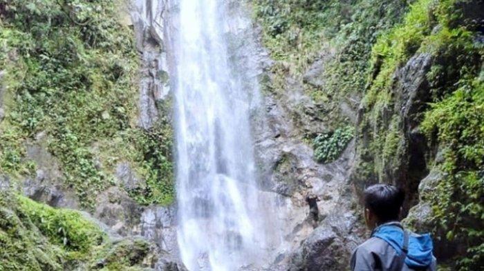 Hawa Dingin Menyegarkan, dan Air Yang Jernih Nan Eksotis di Air Terjun ...