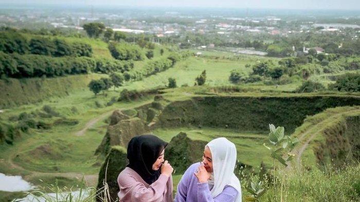 Lima Potret Lembah Dieng Gempol Pasuruan, Pemandangan Savana Hijau dari ...