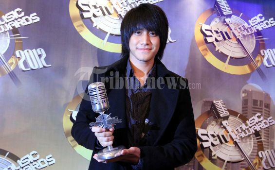 Kalau Disapa Perempuan Kevin Aprilio Merasa Bergetar - TribunNews.com