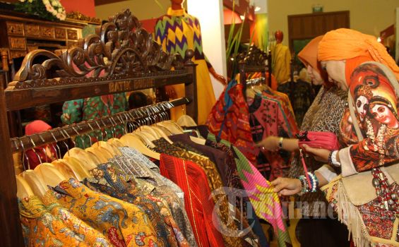 Batik Cual Bangka Belitung di Jakarta Fair - TribunNews.com