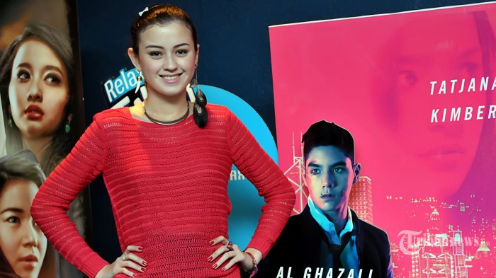 Tahun Baru Ini Kimberly Berjemur Tanpa Ditemani Kekasih - TribunNews.com