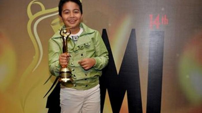 Umay Luncurkan Single Terbarunya Berjudul "Happy Family" - TribunNews.com