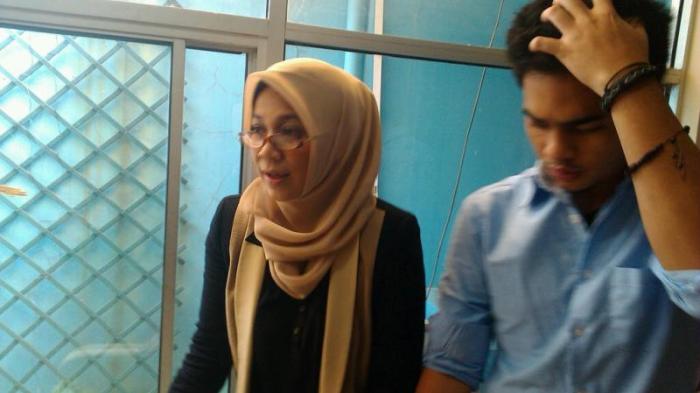 Ini Alasan Ibu Ungsikan Marshanda dari Apartemen ke RS - TribunNews.com
