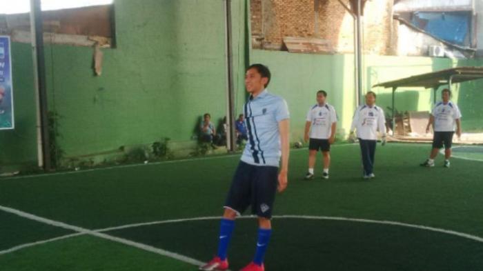 Dikabarkan Bertato, Ini Penampakan Ibas Saat Kenakan Baju Pendek ...