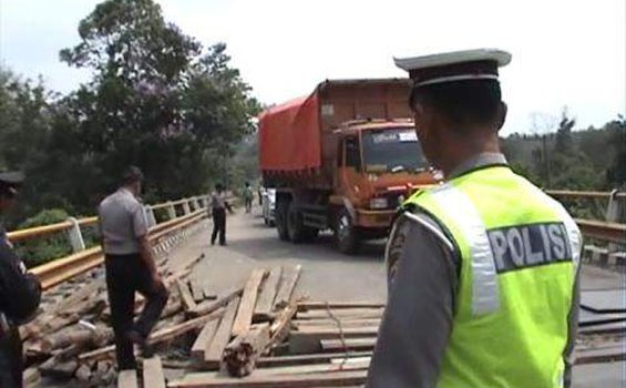 Anggaran Pemeliharaan Rutin Jalan di Jakarta Rp 75,5 Miliar - TribunNews.com